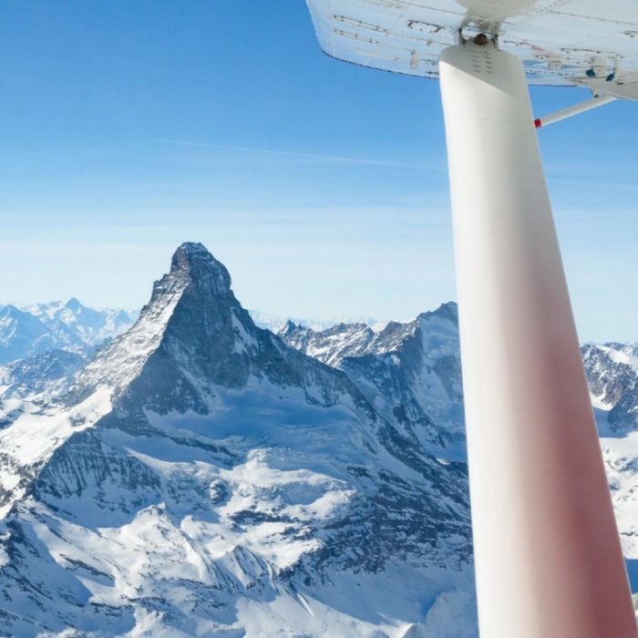 Ein Flug von Epagny zum Matterhorn. Flug von 90 Min.